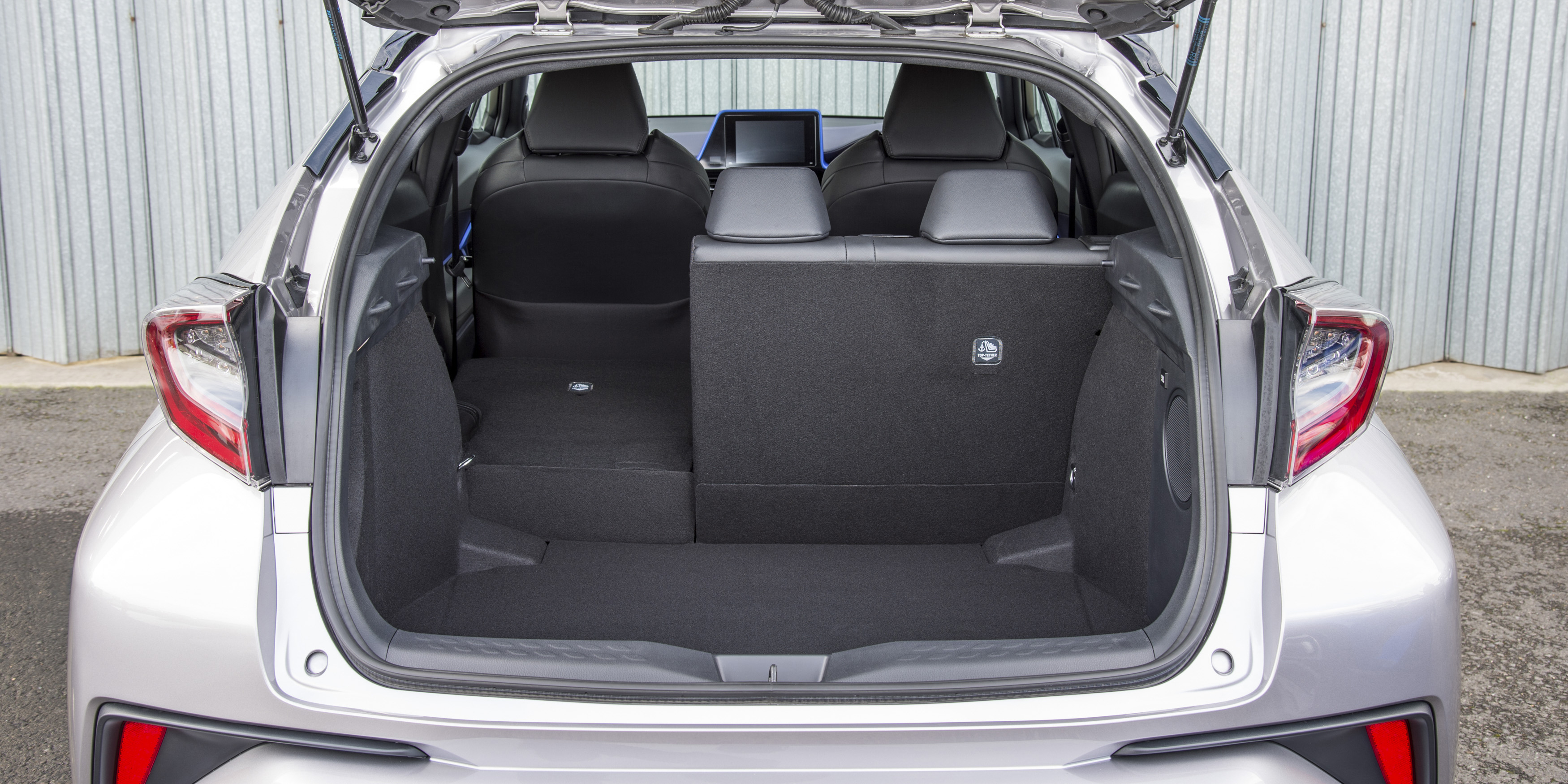 Toyota C-HR Review | carwow