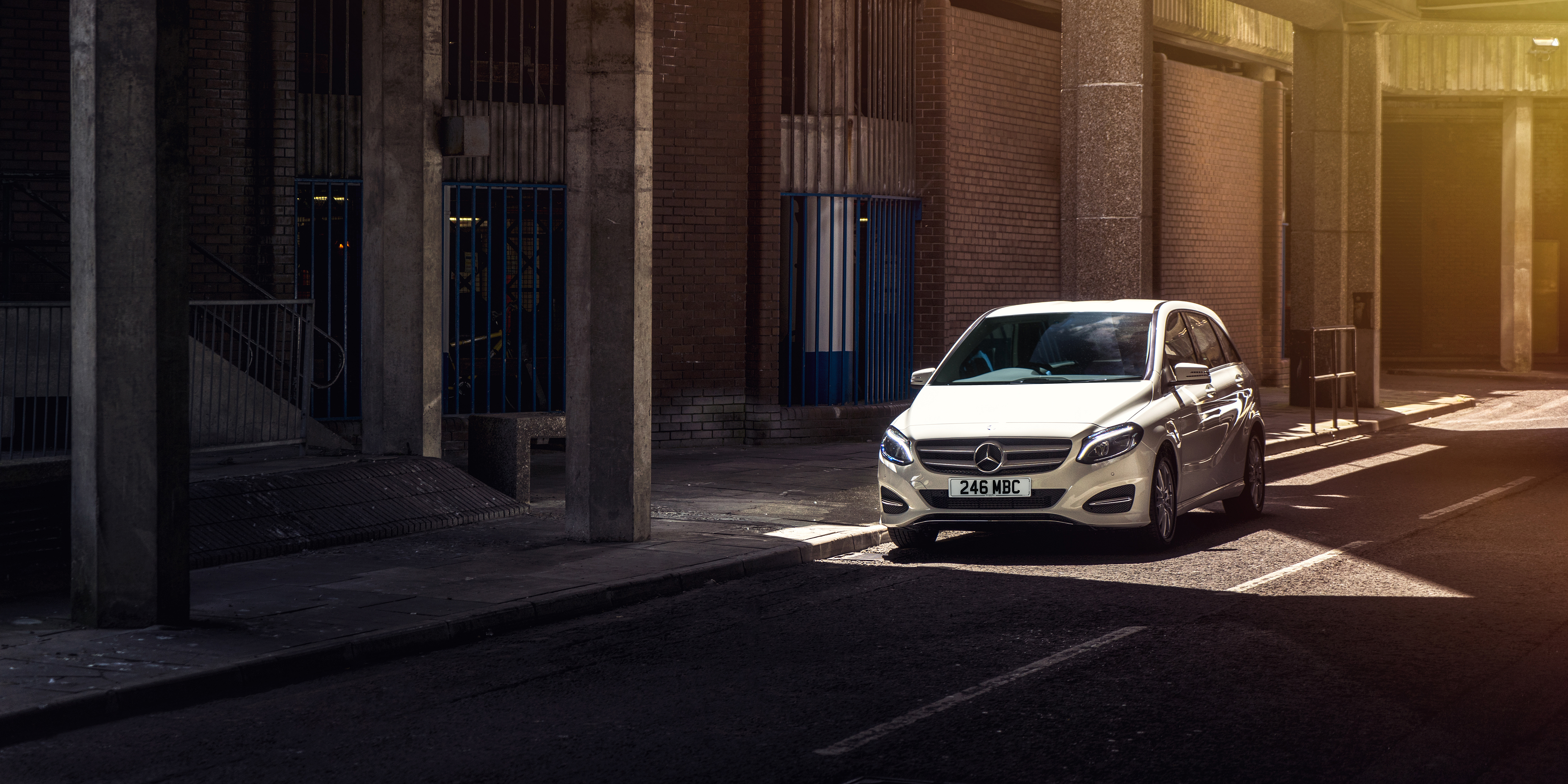 Mercedes B-Class Review | carwow