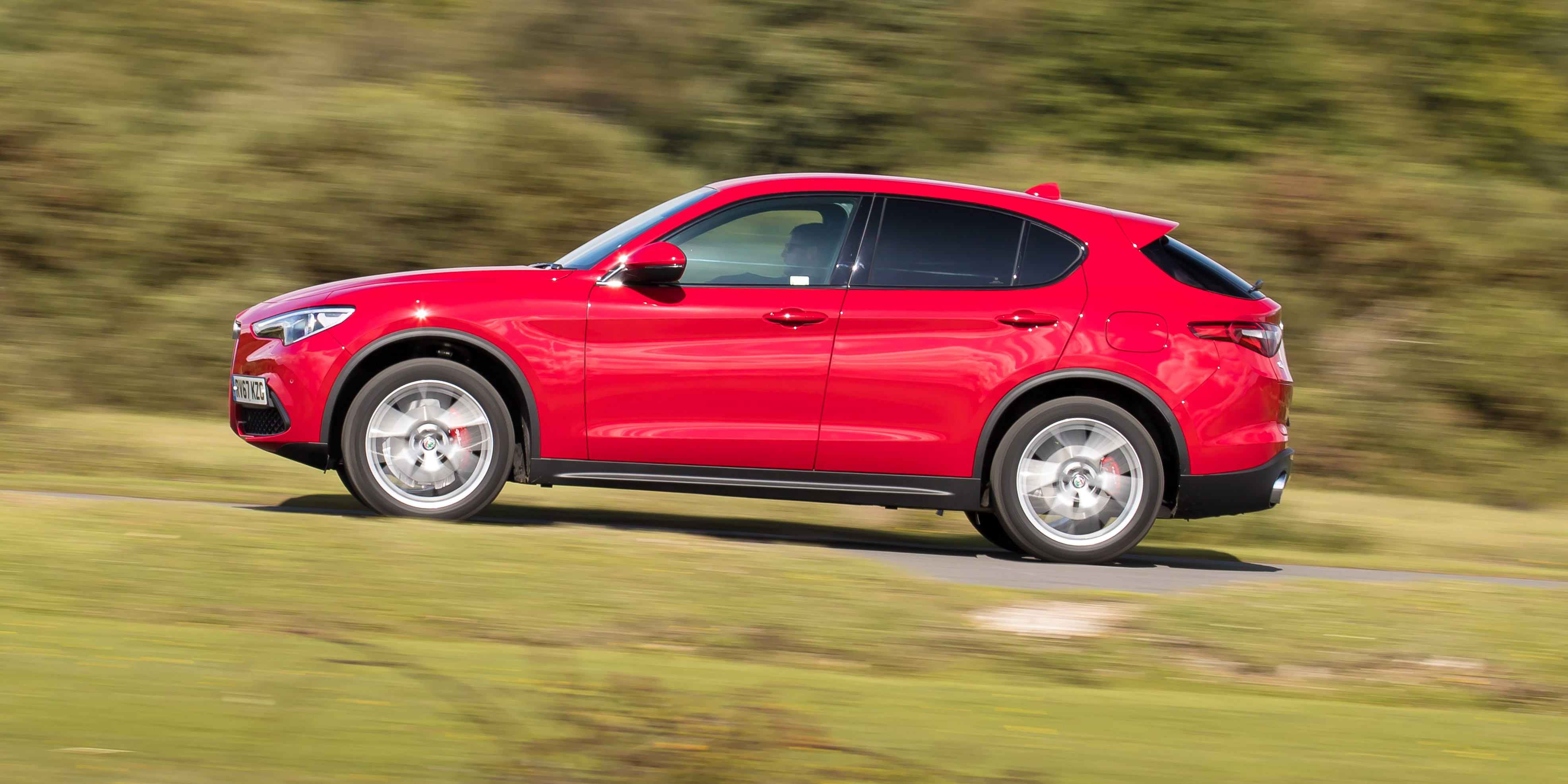 Alfa Romeo Stelvio Specifications | carwow