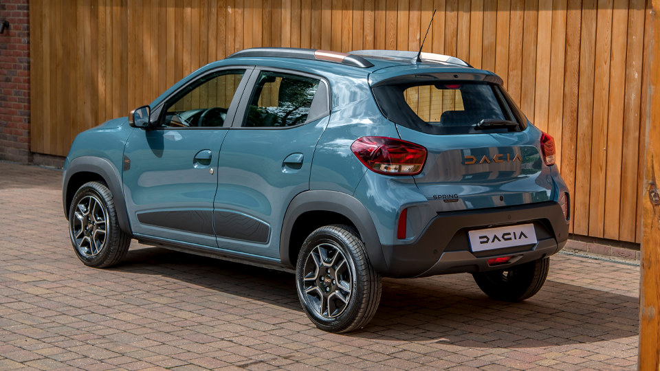 New Dacia Spring: budget EV driven | carwow