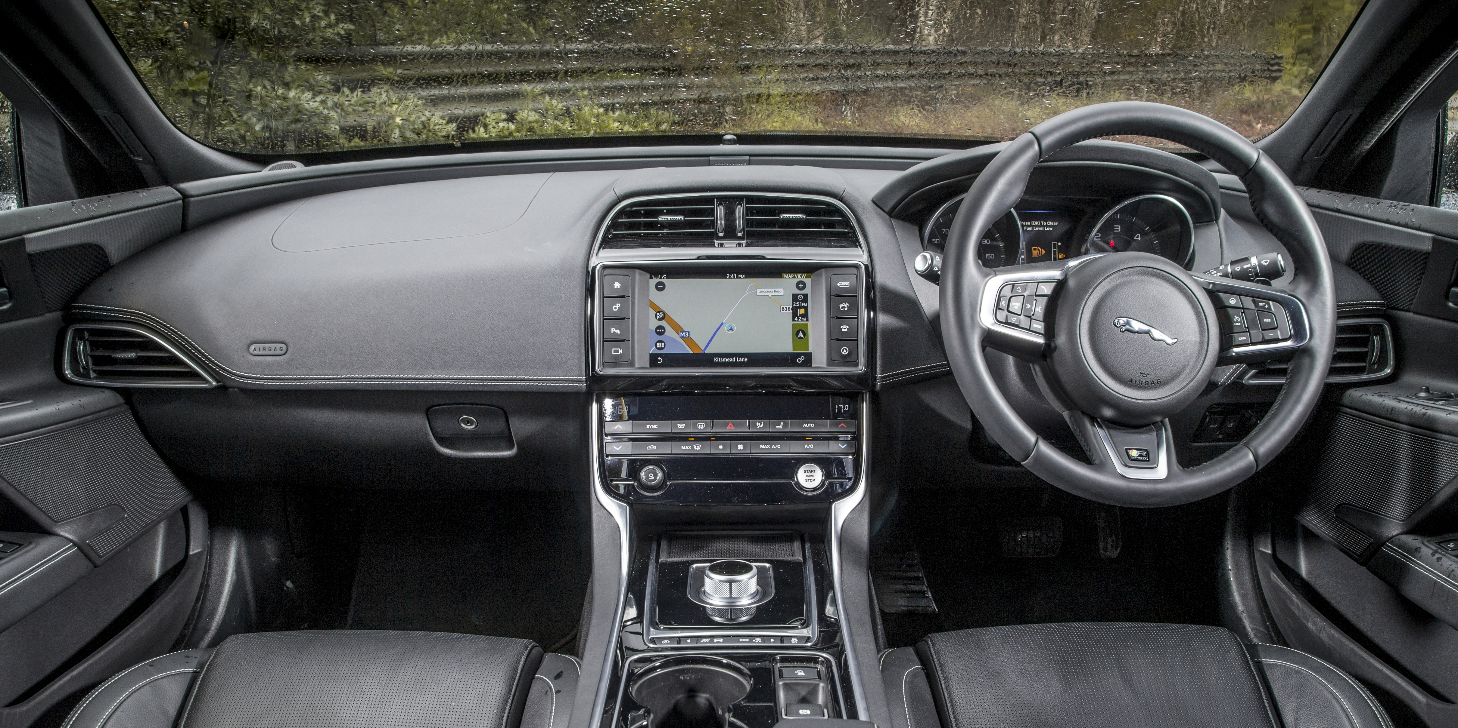 Jaguar XE review | carwow