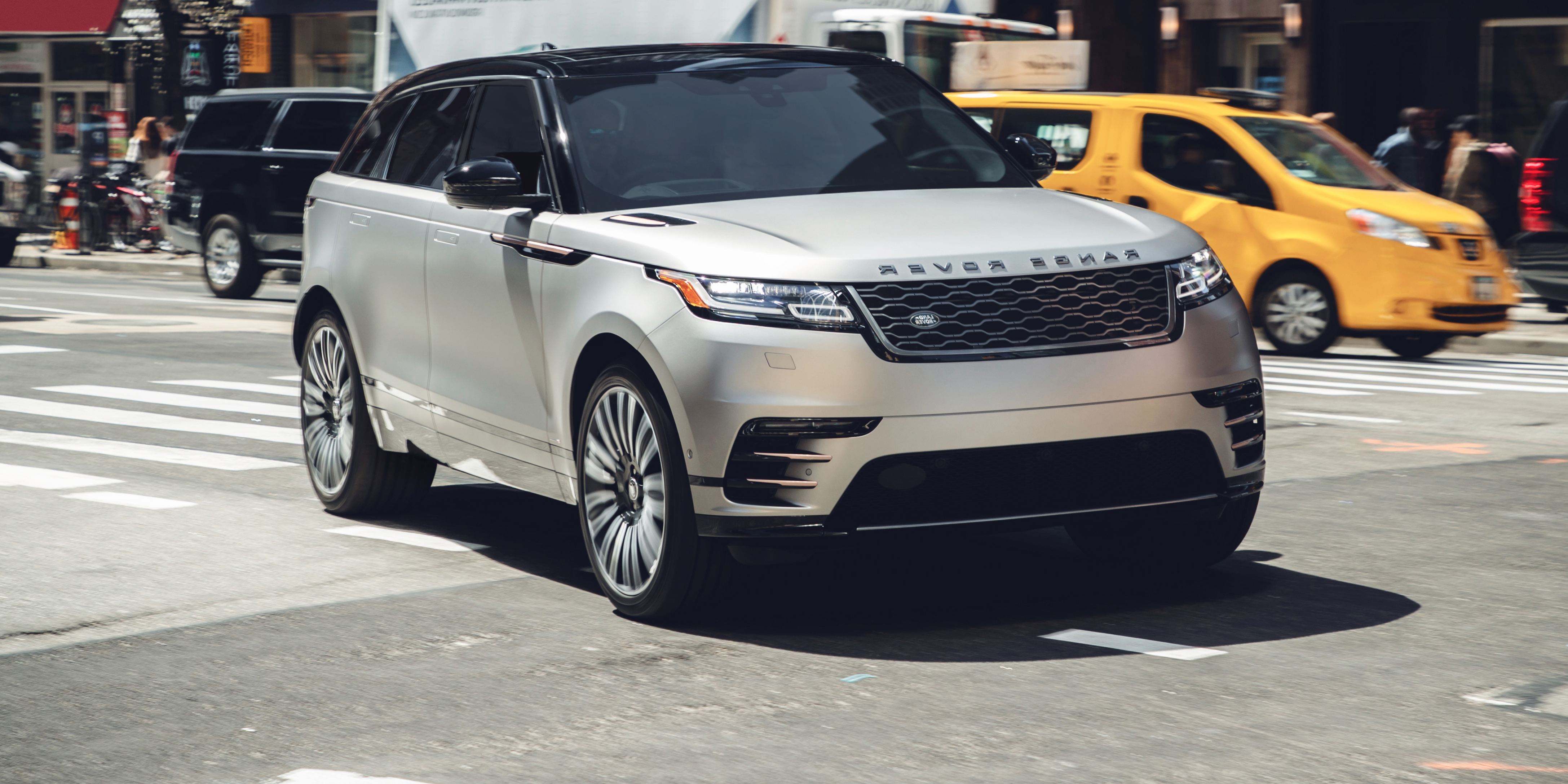 Land Rover Range Rover Velar Review | carwow