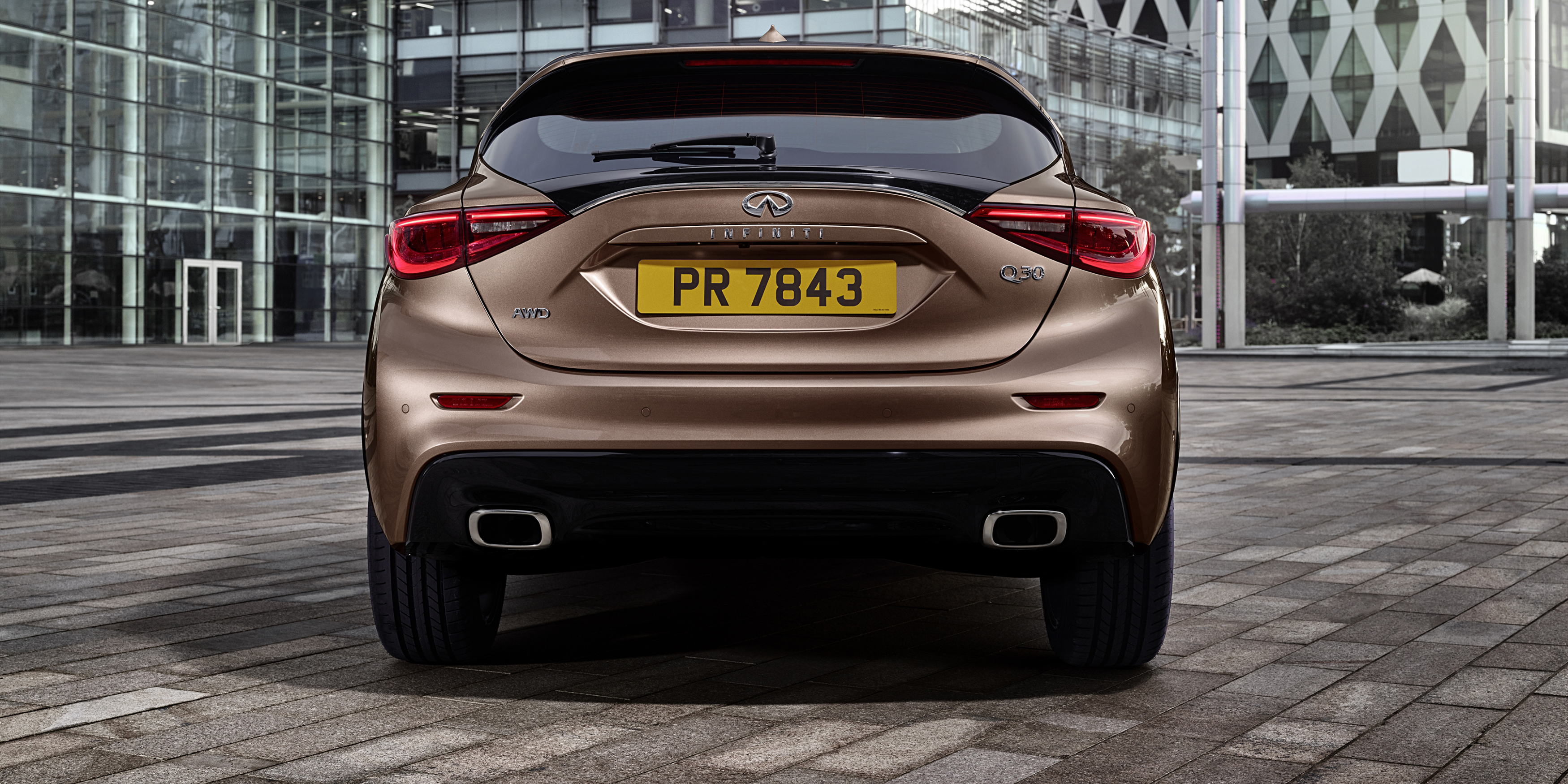 Infiniti Q30 Review | carwow