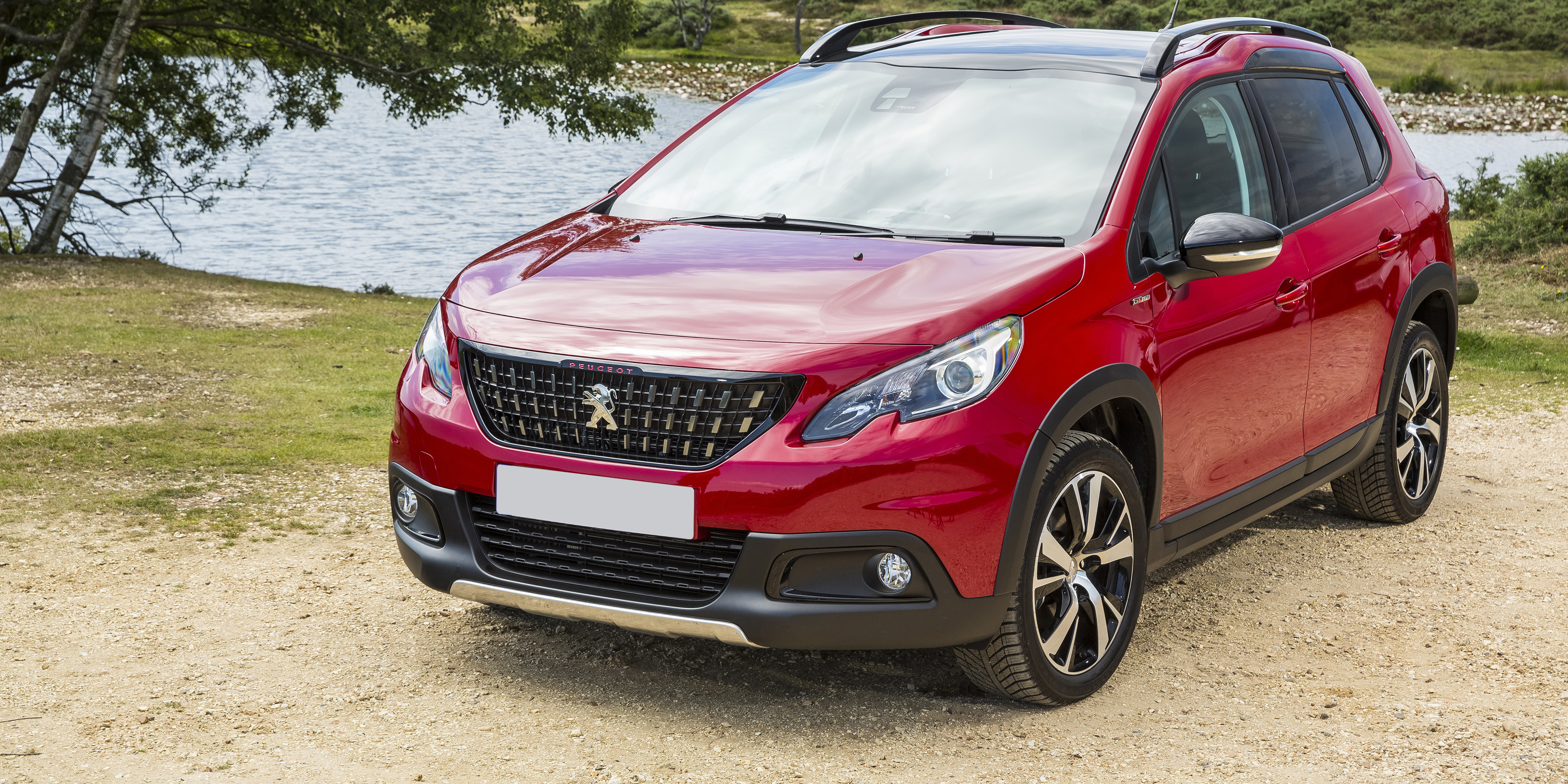Peugeot 2008 Review | carwow