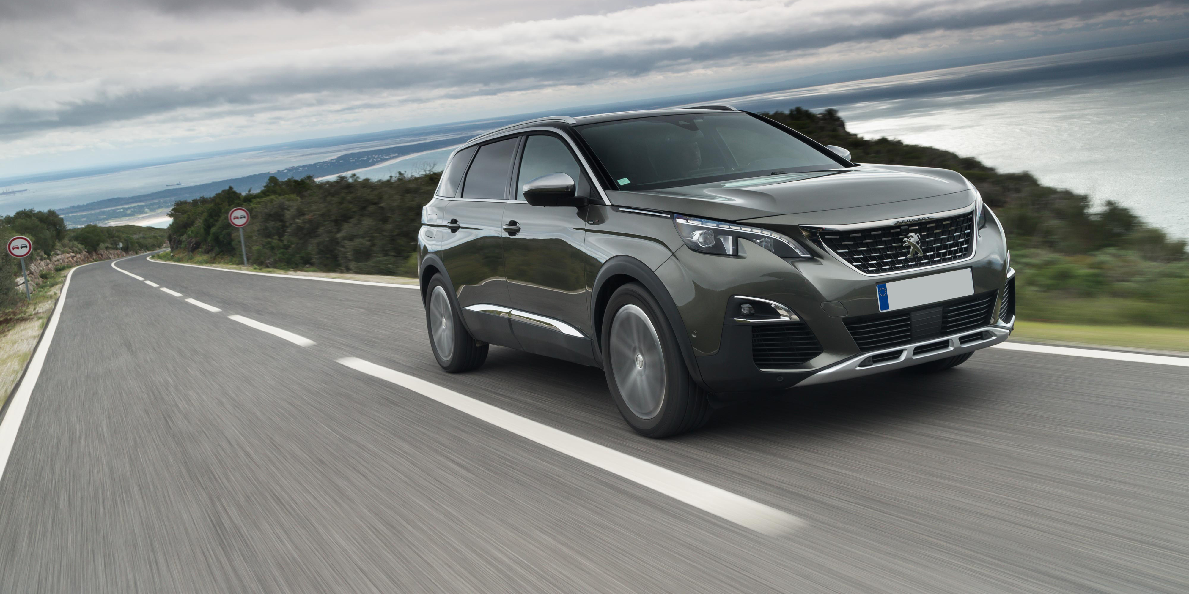 Peugeot 5008 Review | carwow