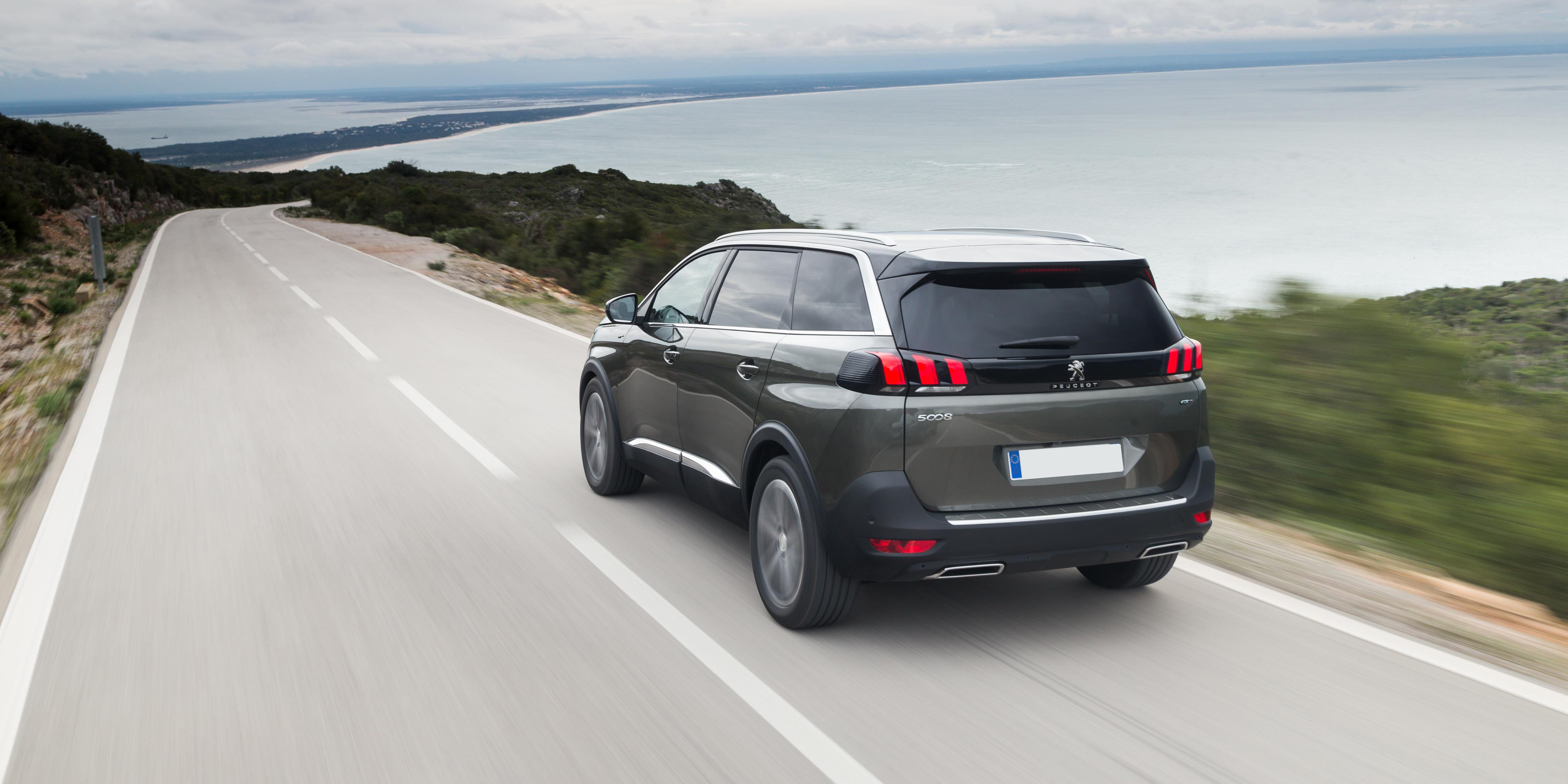 Peugeot 5008 Review | carwow