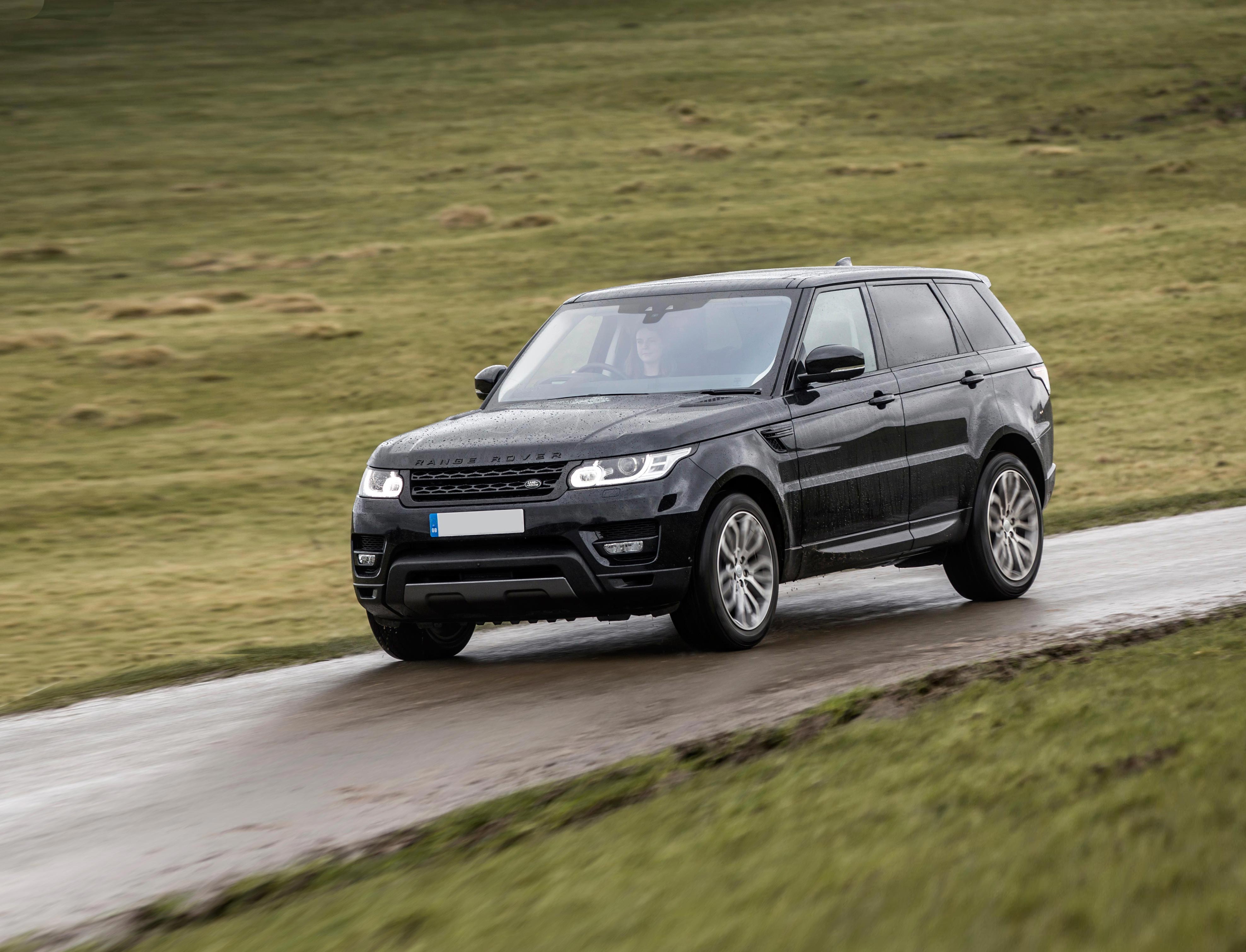 Land Rover Range Rover Sport Review | carwow
