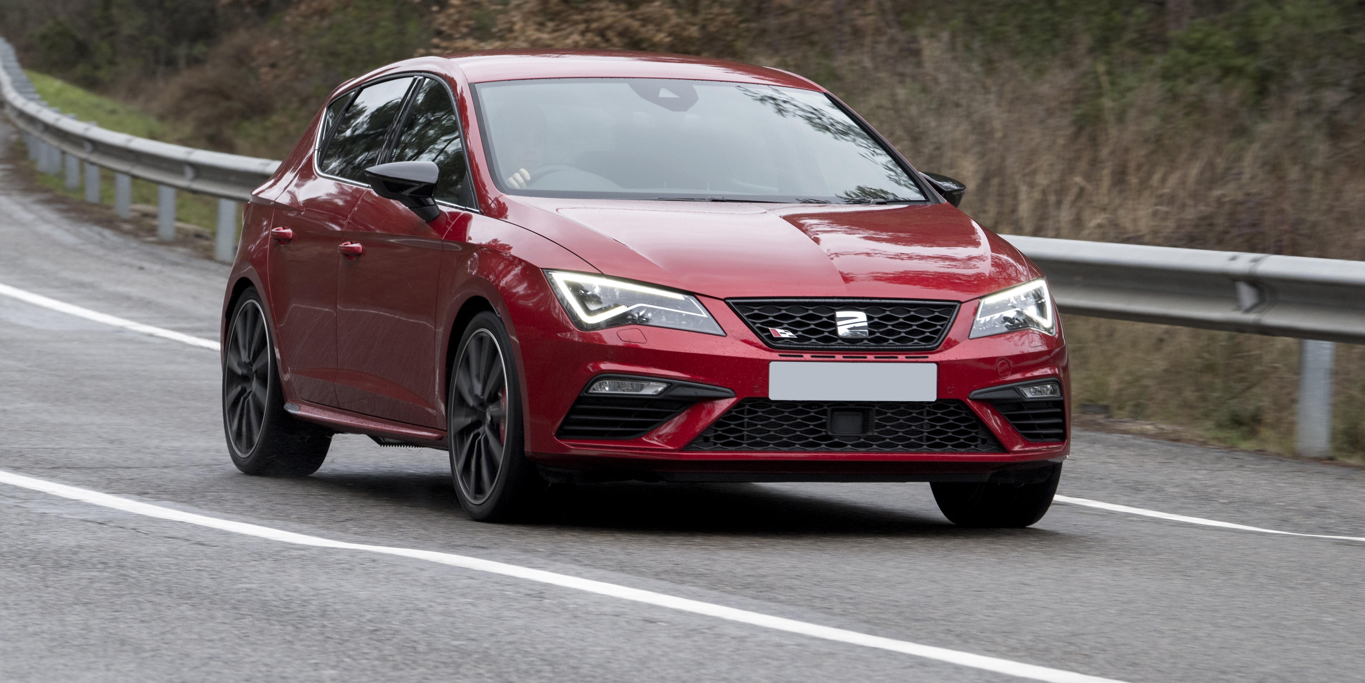 Volkswagen Golf R Review | carwow