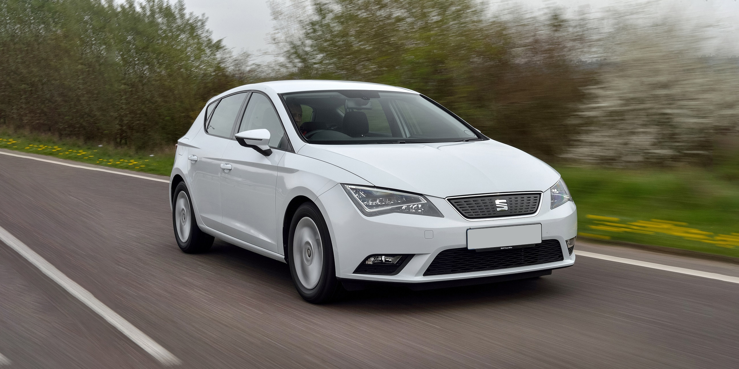 SEAT Leon Review | carwow