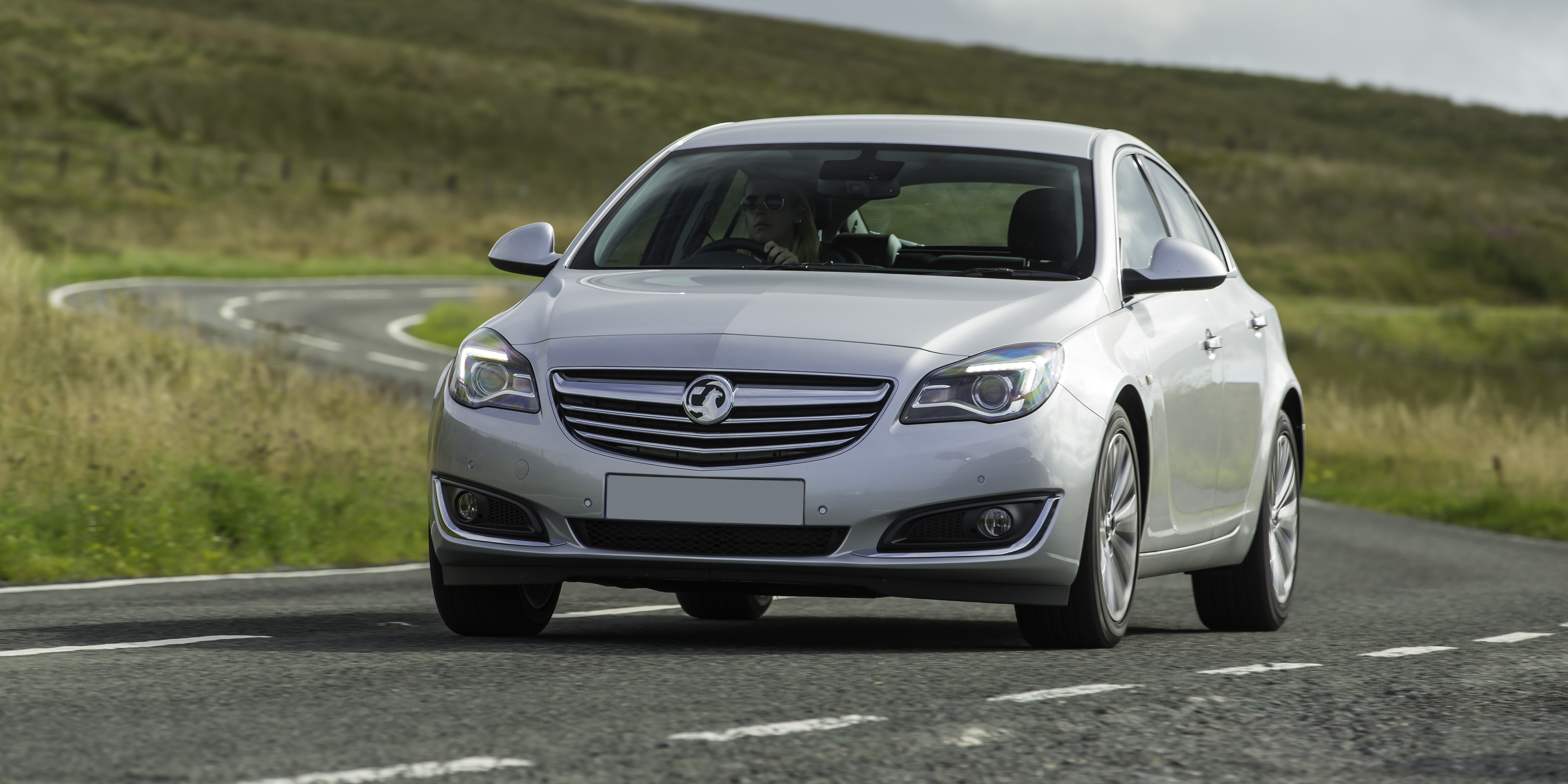 Vauxhall insignia electric store