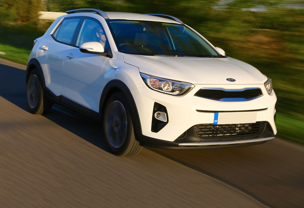 Kia Stonic Review | carwow