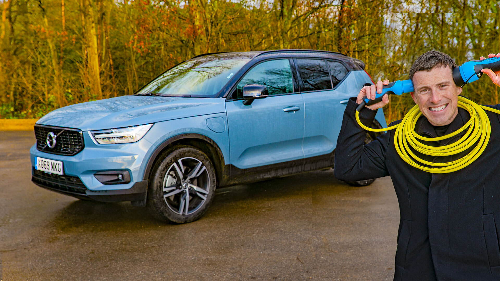 Volvo XC40 Hybrid Review 2025 Drive Specs Pricing Carwow