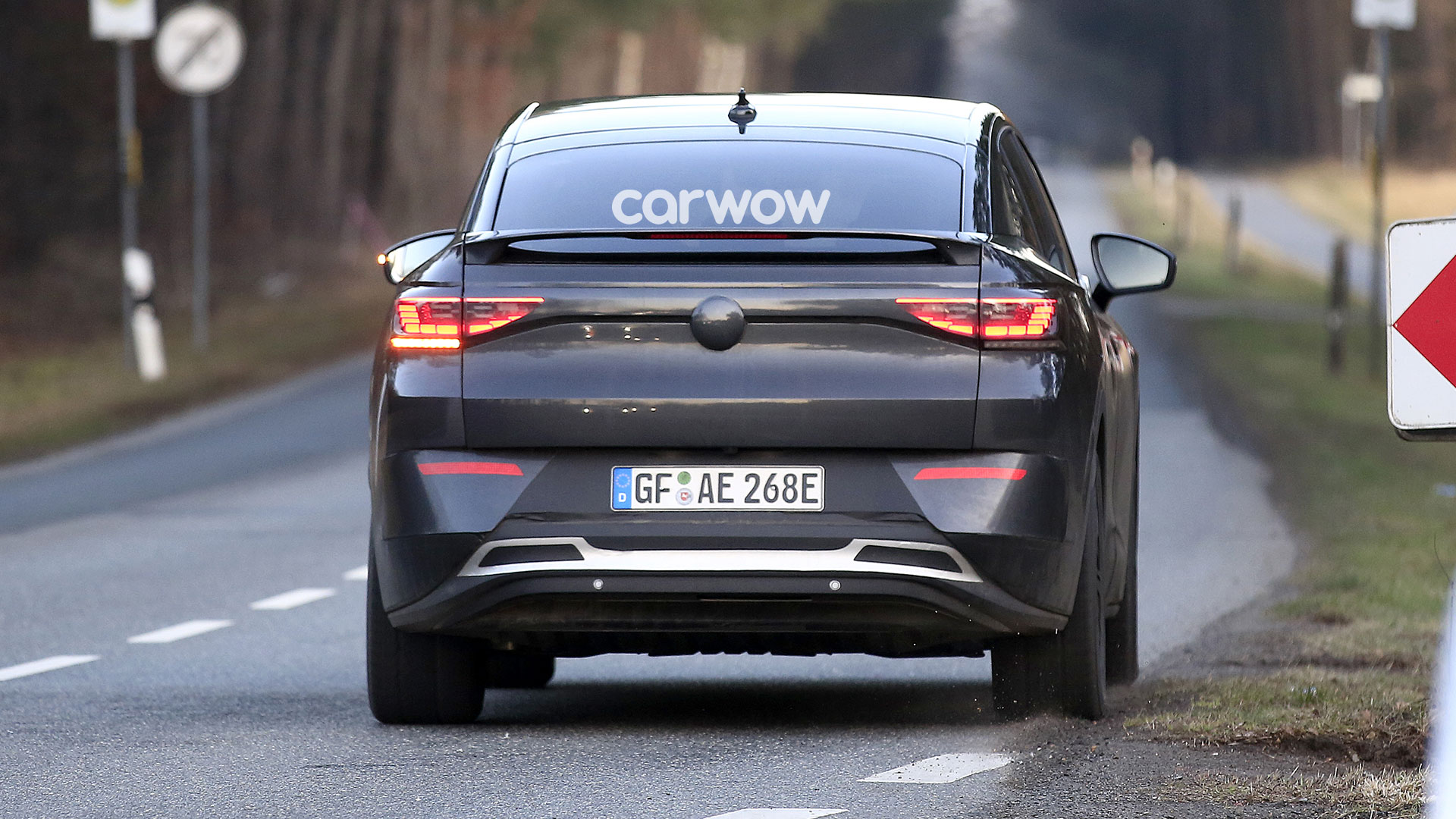 New Volkswagen ID5 (ID4 Coupe) spotted and GTX teased: price, specs and ...